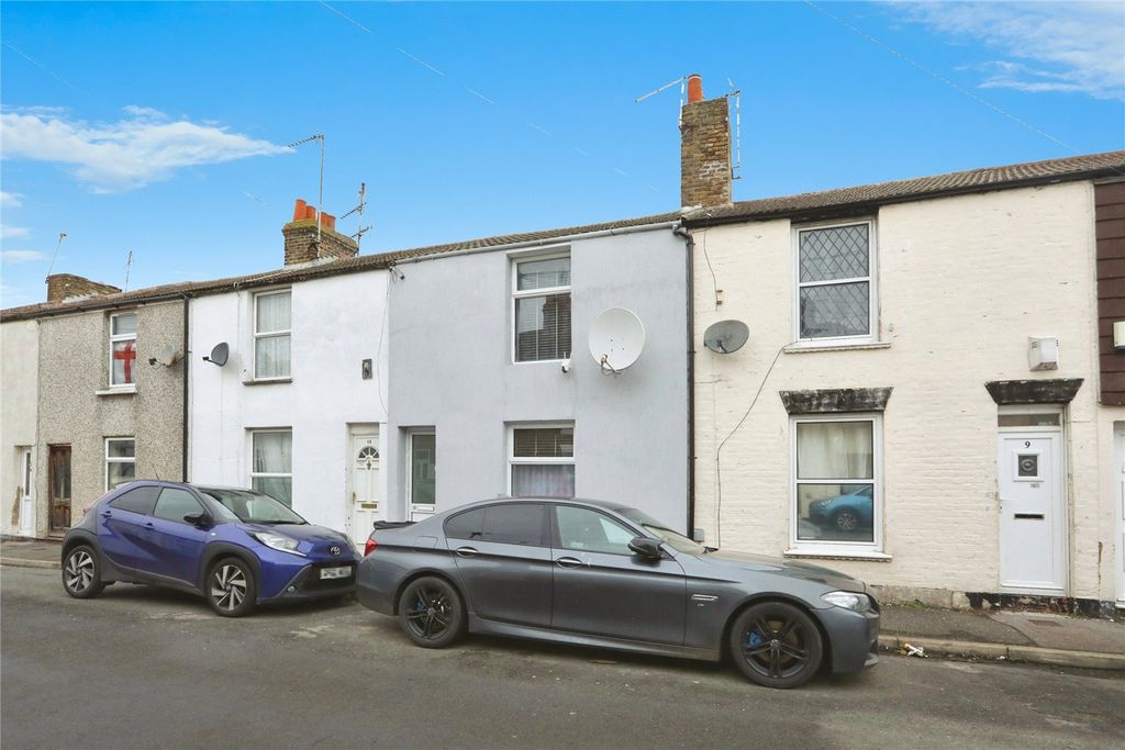 Berridge Road, Sheerness, Kent ME12, 2 bed terraced house for sale, £ ...