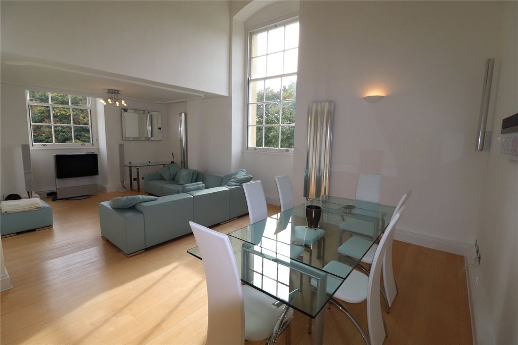 Thorndon Hall, Thorndon Park, Ingrave, Brentwood CM13, 3 bed flat for ...