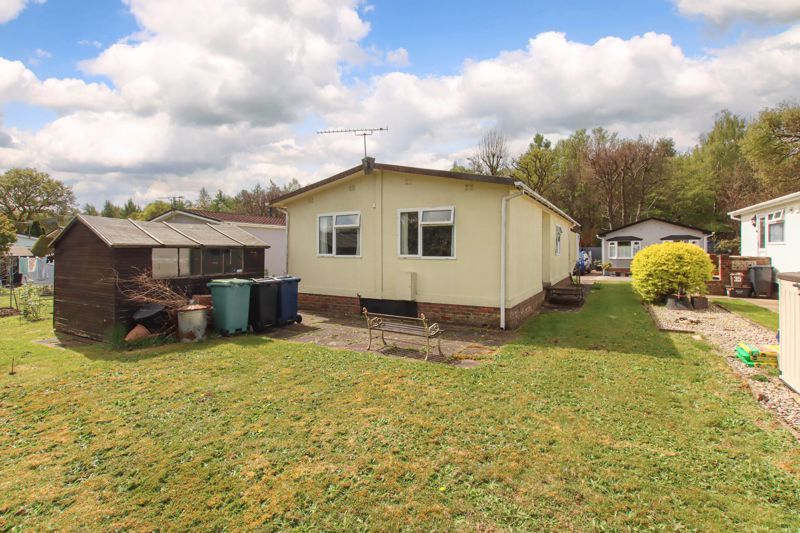 Coppice Farm Park, Tring HP23, 2 bed property for sale | PrimeLocation