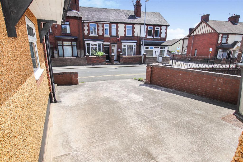 Dimsdale View East, Porthill, Newcastle ST5, 3 bed town house to rent ...