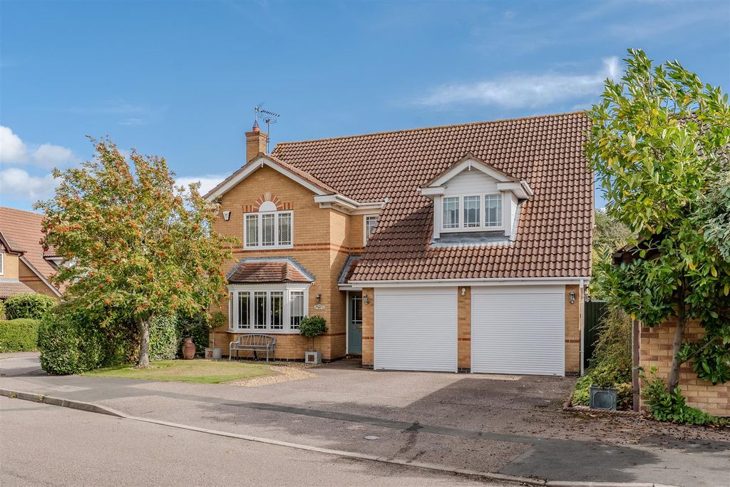 Longfellow Drive, Kettering NN16, 4 bed detached house for sale, £ ...