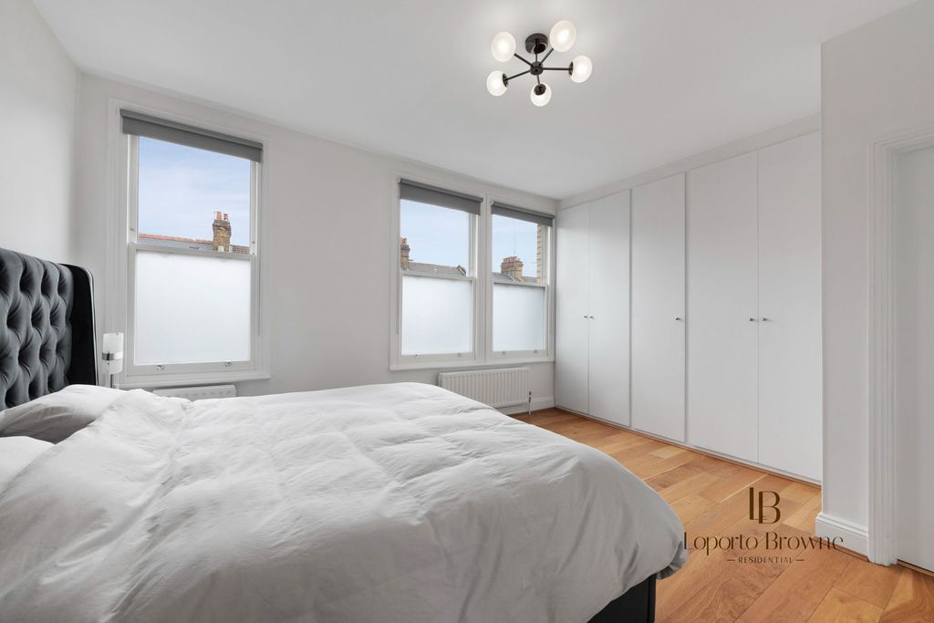 Dunster Gardens NW6, 3 bed flat for sale, £700,000 | PrimeLocation