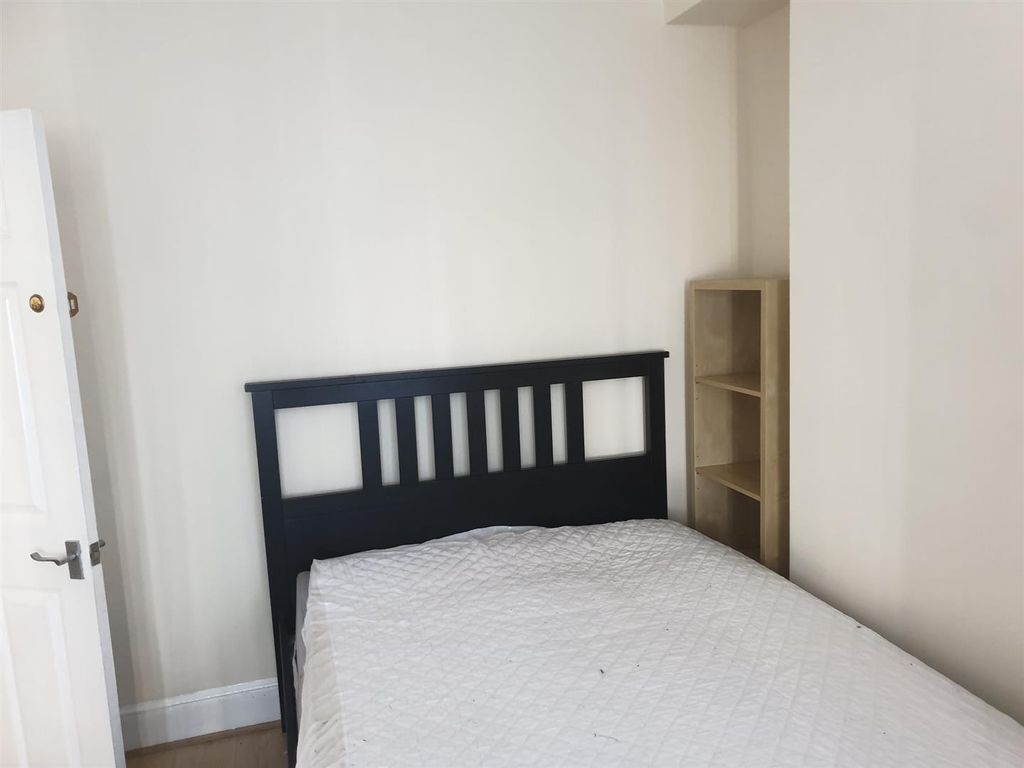 King Street, Pontypridd CF37, 4 bed shared accommodation to rent, £ ...