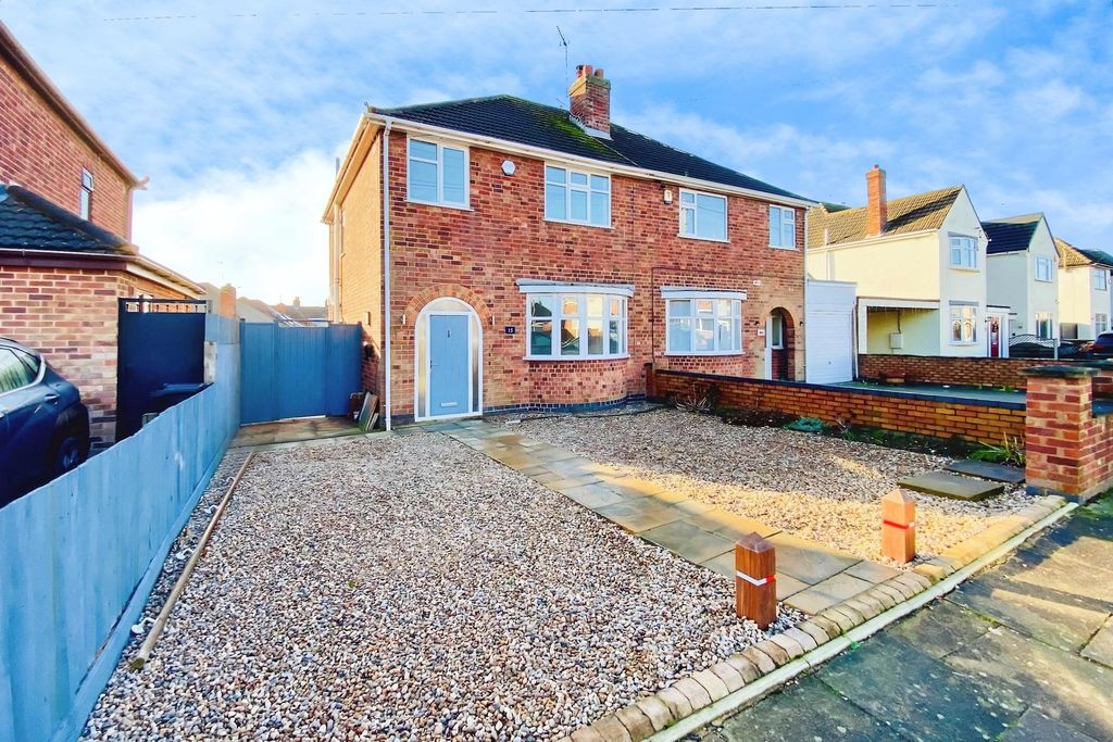 Herricks Avenue, Thurmaston LE4, 3 bed semi-detached house for sale, £ ...