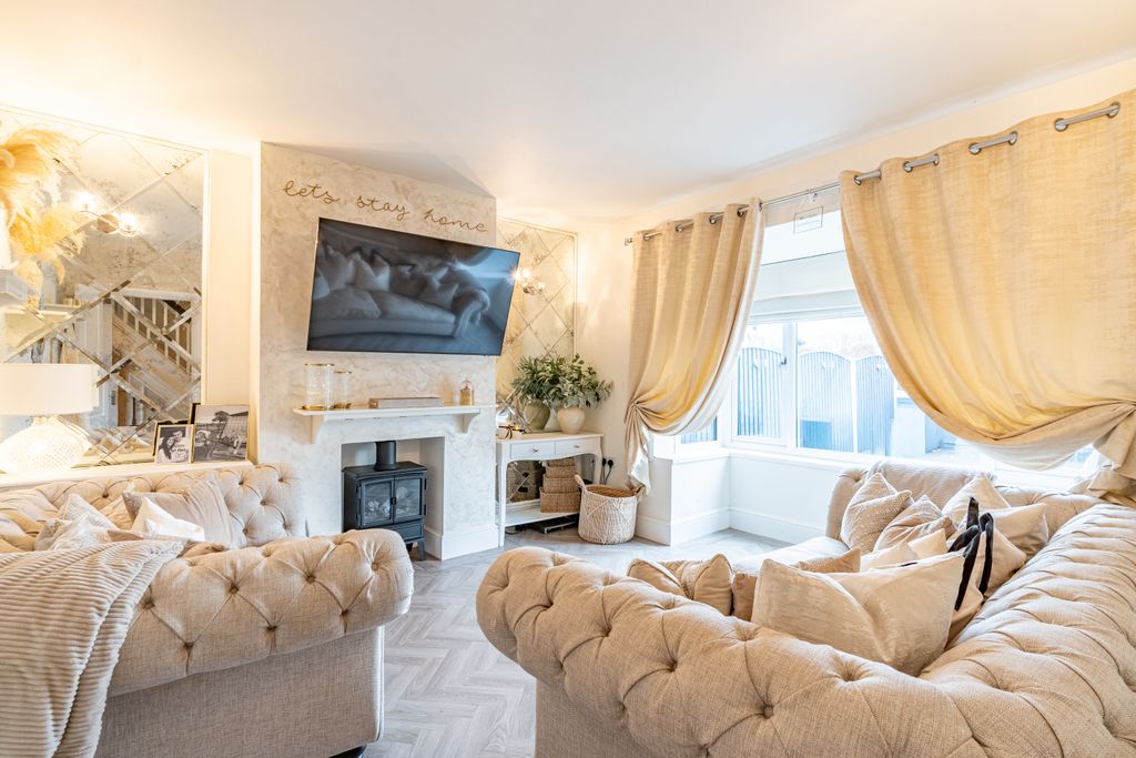 655 York Road, Leeds LS9, 3 bed semi-detached house for sale, £300,000 ...