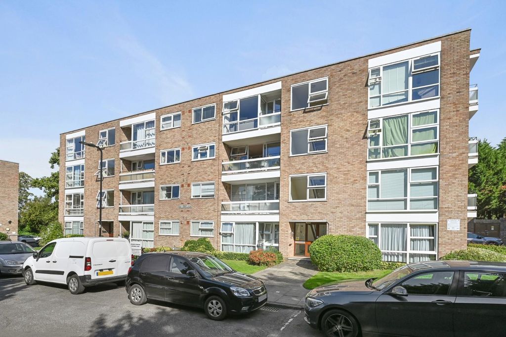 Malvern Way, London W13, 1 bed flat for sale, £325,000 | PrimeLocation