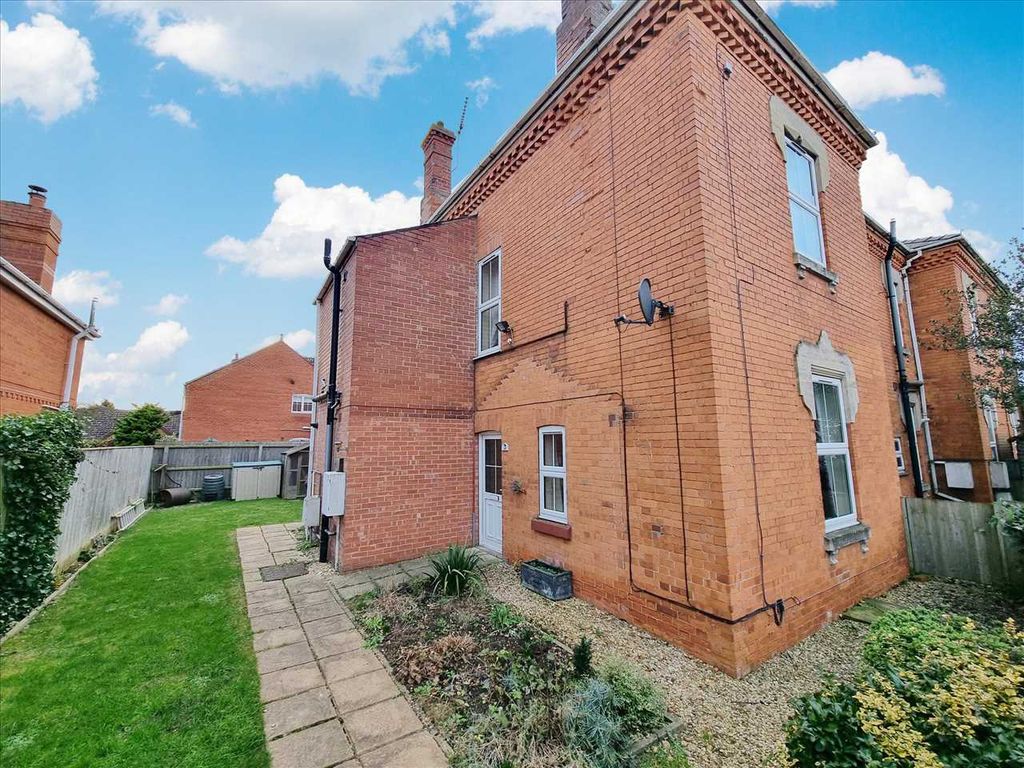 Wellington House, Station Road, Heckington NG34, 2 bed semi-detached ...
