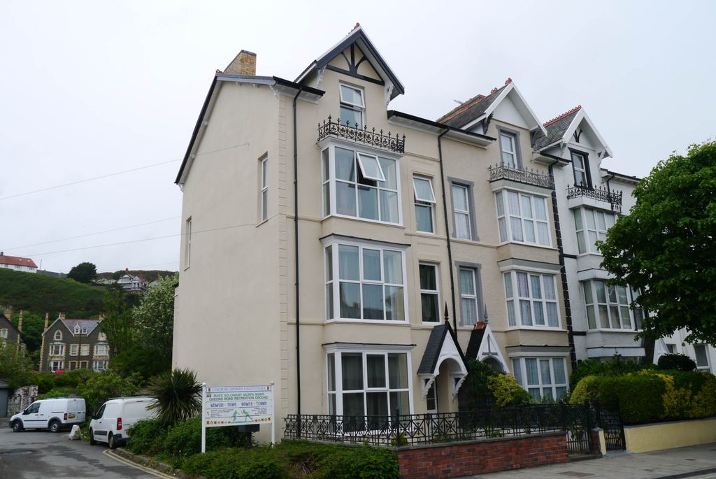 Queens Road, Aberystwyth SY23, 11 bed end terrace house for sale, £ ...