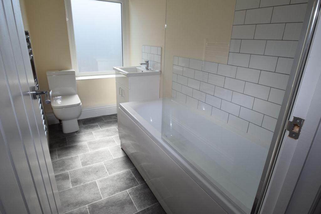 Bingley Road, Saltaire BD18, 1 bed flat to rent, £625 pcm | PrimeLocation
