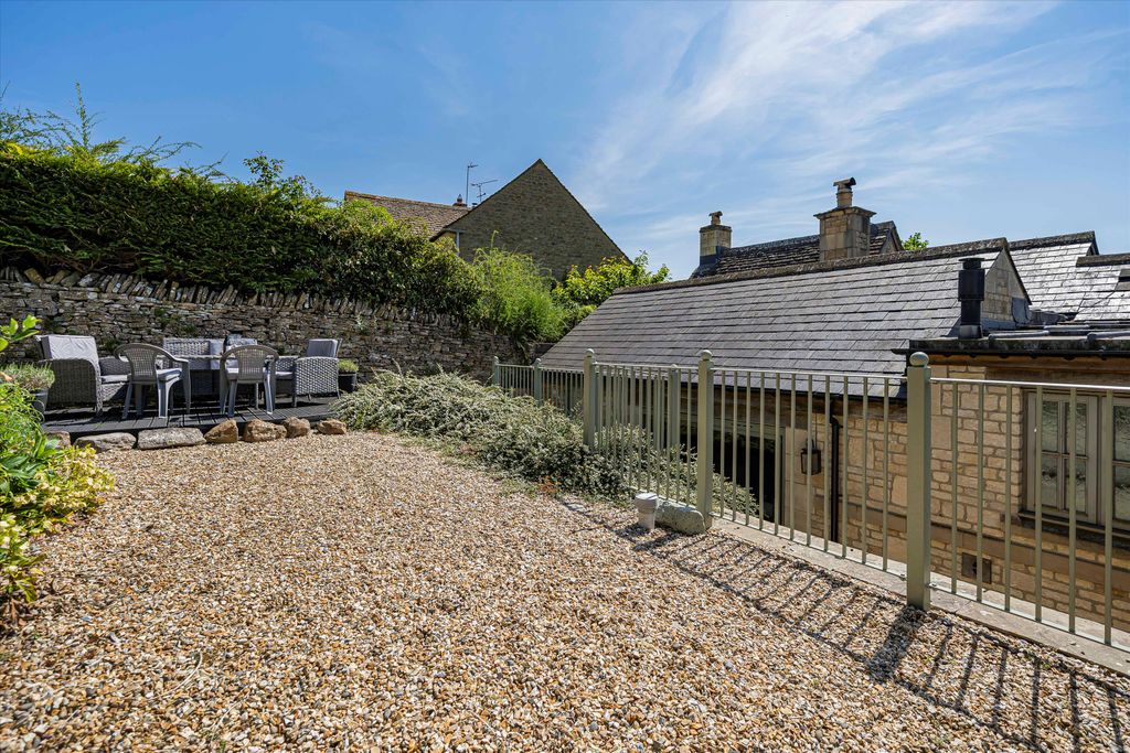 Beech Grove, Fulbrook, Burford, Oxfordshire OX18, 3 bed detached house ...