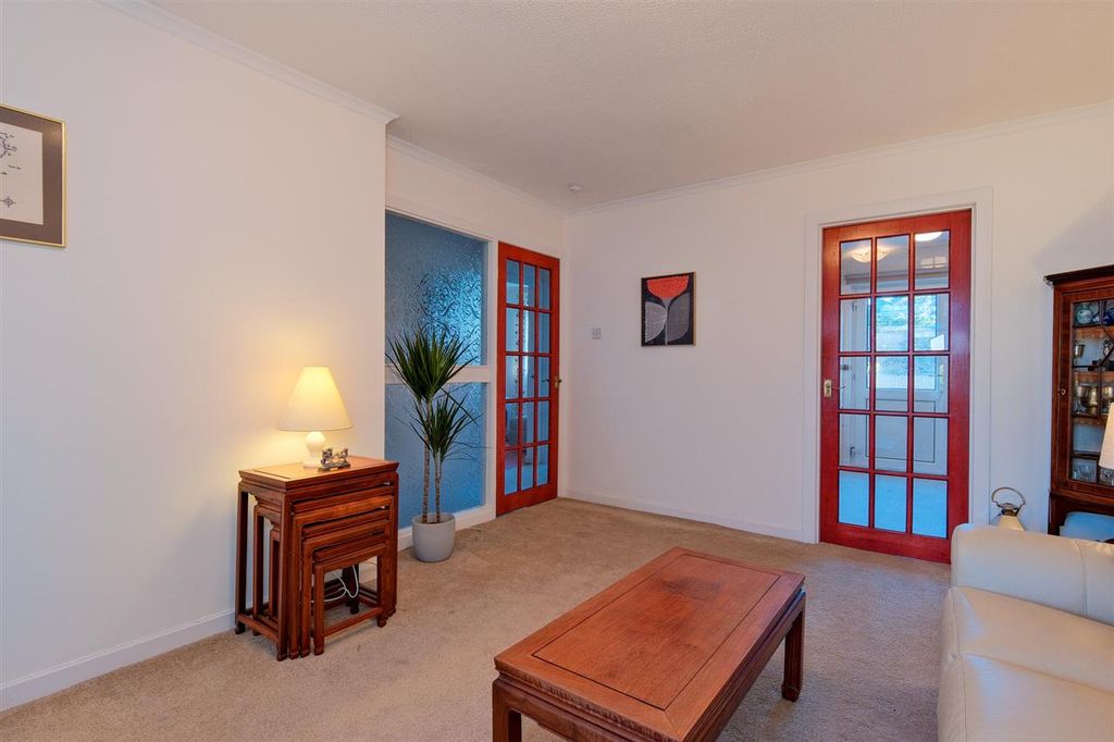 Manor Park, Hamilton ML3, 2 bed flat for sale, £129,995 | PrimeLocation