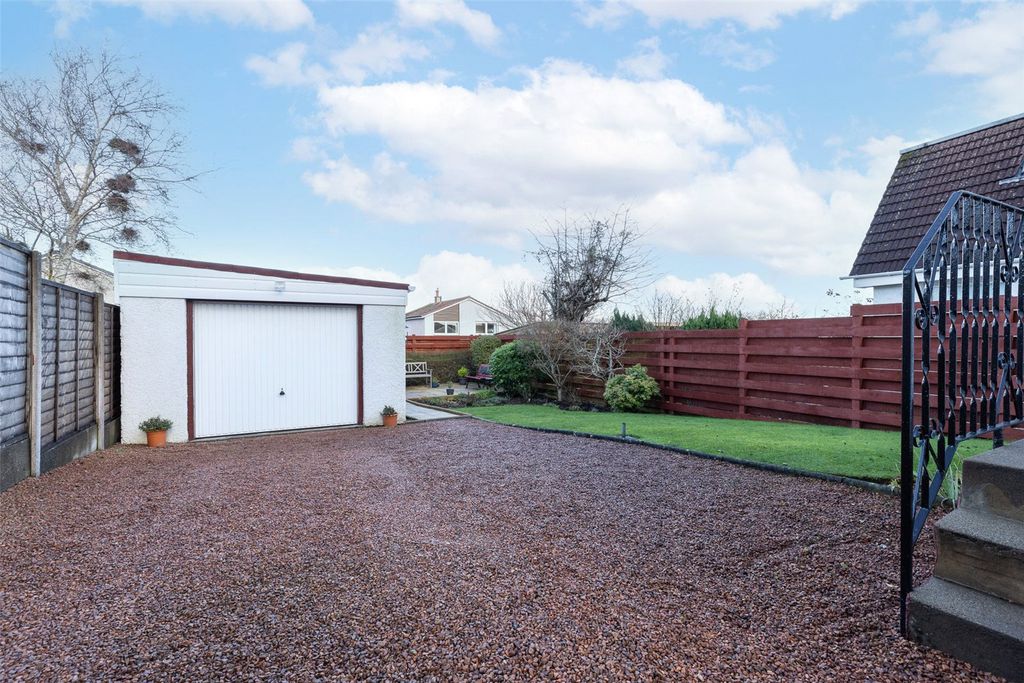 Muirend Gardens, Perth PH1, 3 bed detached house for sale, £230,000 ...