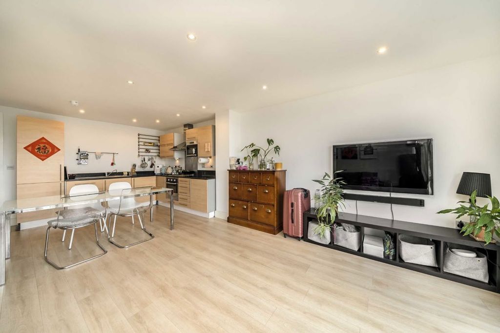 Long Lane, London Bridge SE1, 2 bed flat for sale, £650,000 | PrimeLocation