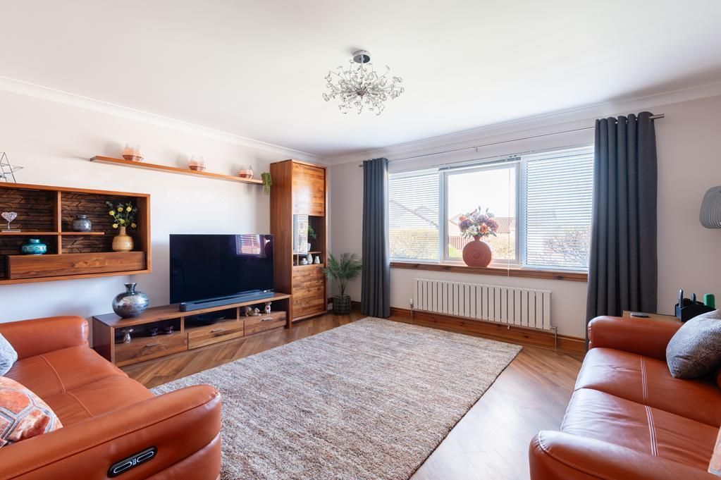 Pentland Drive, Kennoway KY8, 3 bed detached bungalow for sale, £ ...