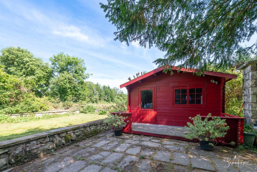 Fort Norris, Millfield Avenue, East Cowes PO32, 4 bed detached house ...