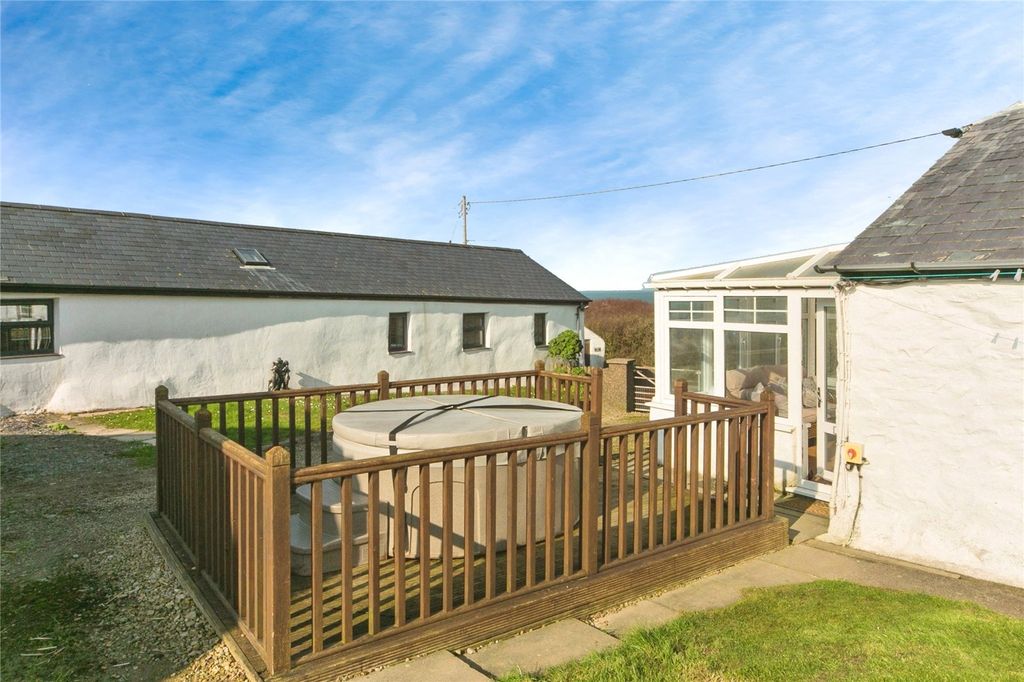 Llangwnadl, Llyn Peninsula LL53, 4 bed detached house for sale, £ ...