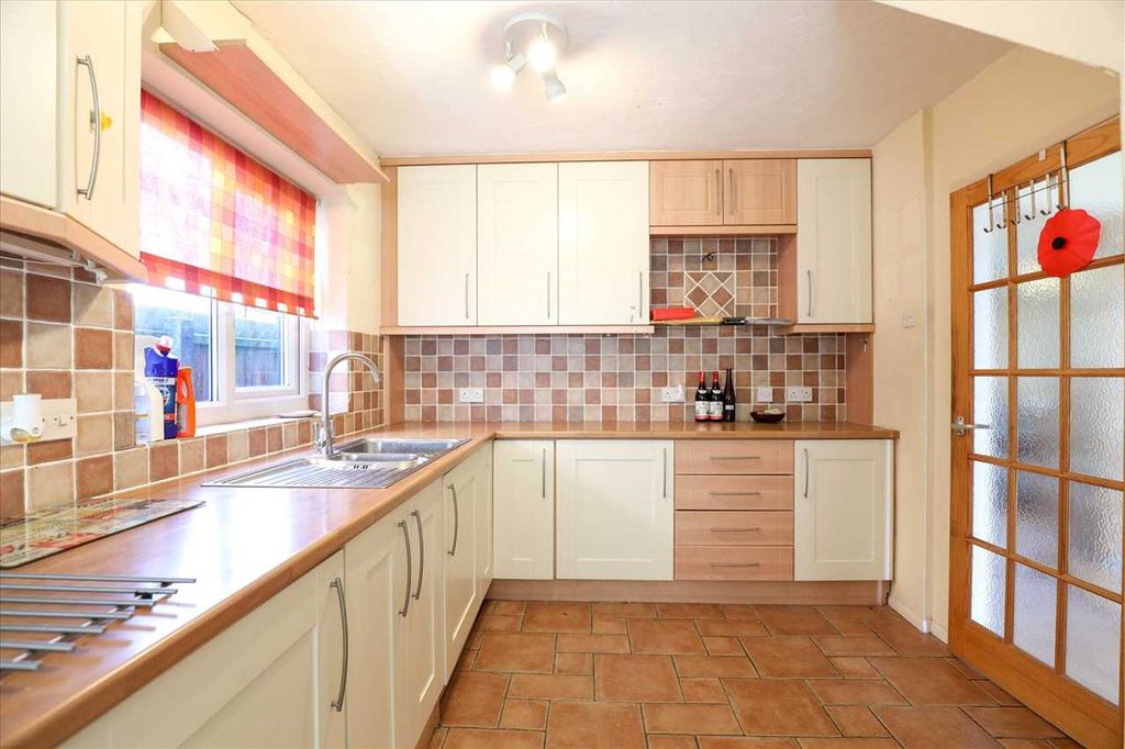 Grosvenor Way, Barton Seagrave NN15, 3 bed semi-detached house for sale ...