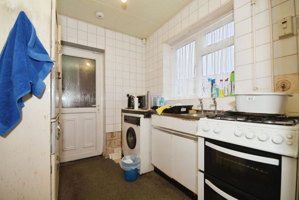 Dovedale, Worsbrough, Barnsley S70, 3 bed semi-detached house for sale ...