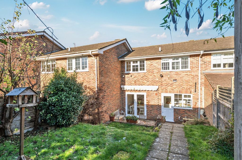 Rosehill, Billingshurst RH14, 3 bed terraced house for sale, £375,000 ...