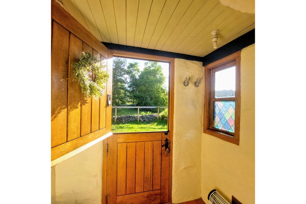 Nant Bwlch Yr Haiarn, Trefriw LL27, 2 bed cottage for sale, £350,000 ...