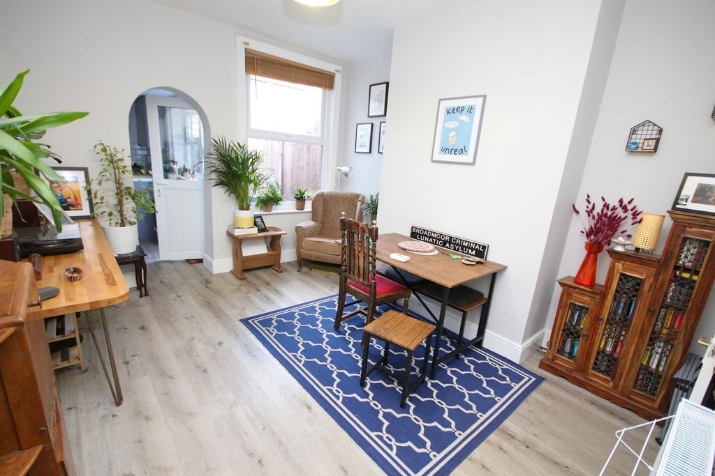 Carlton Street, Monton M30, 2 bed terraced house to rent, £1,150 pcm ...