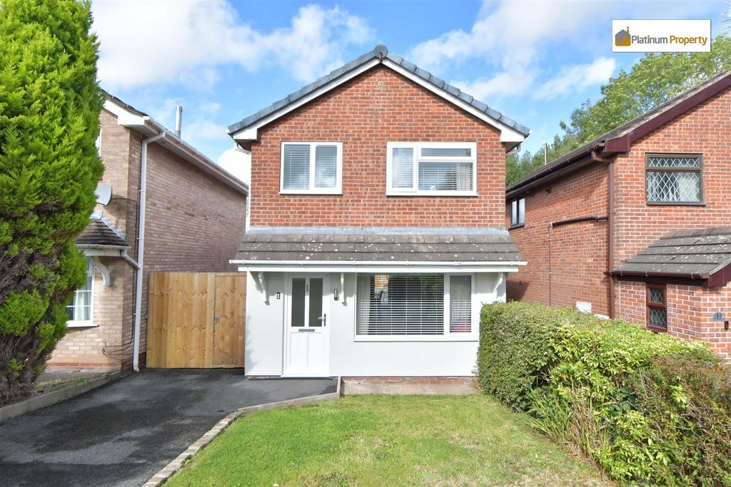 Fulmar Place, Meir Park ST3, 3 bed detached house for sale, £300,000 ...