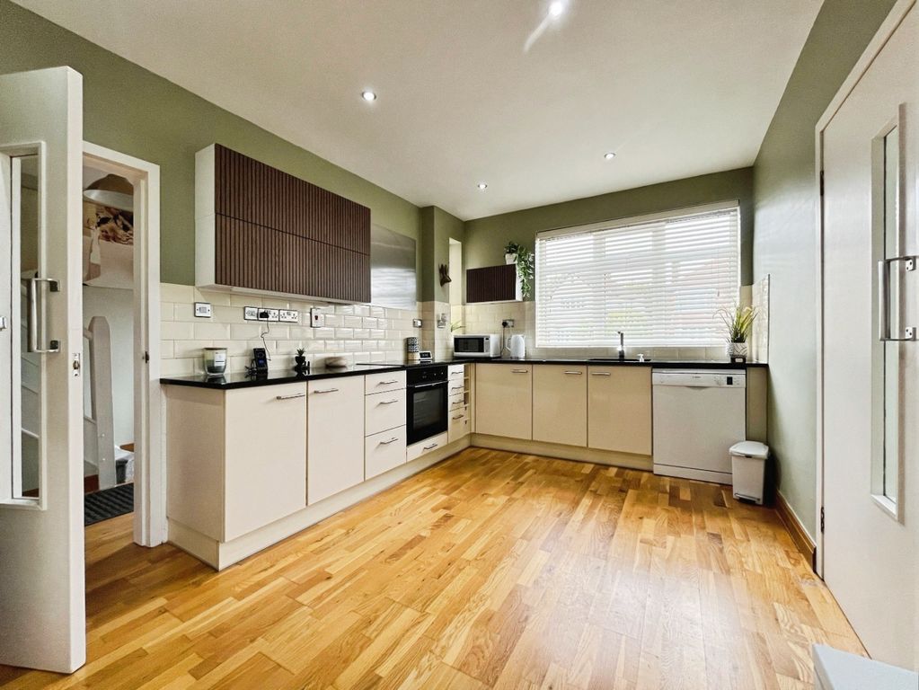 Mill Walk, Cottingham HU16, 4 bed semi-detached house for sale, £ ...