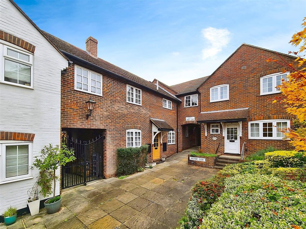 Archway Court, Chapel Street, Old Town HP2, 3 bed terraced house for ...