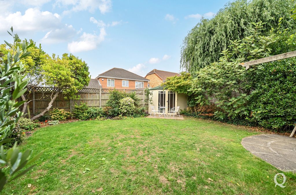 Sandstone Drive, Kemsley, Sittingbourne, Kent ME10, 4 bed detached ...