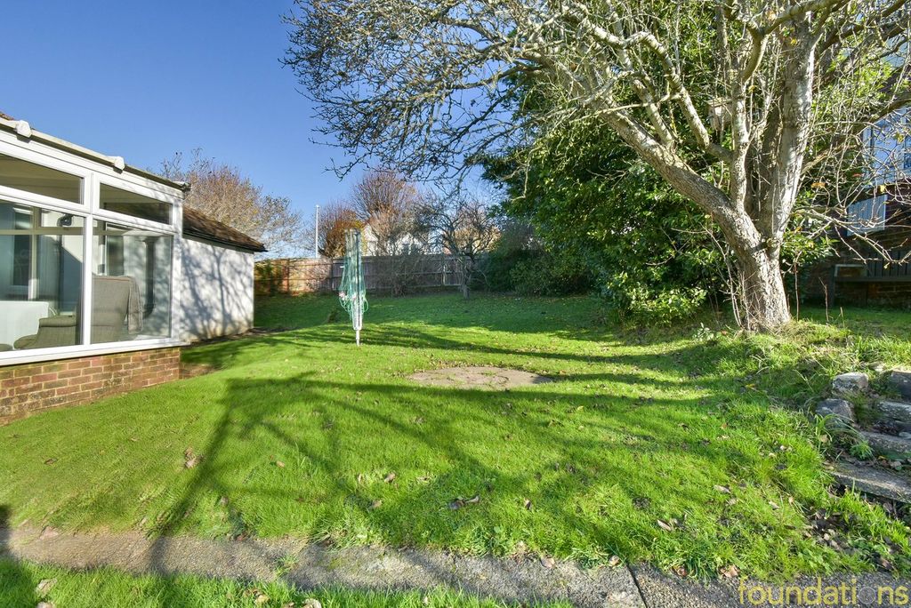 St James Road, Bexhill-On-Sea TN40, 2 bed detached bungalow for sale, £ ...
