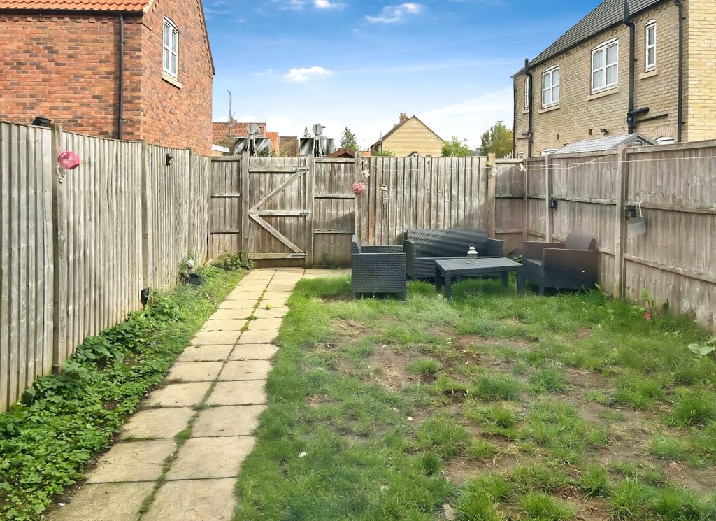 Jarrow Court, Gainsborough, Lincolnshire, UK DN21, 3 bed terraced house ...