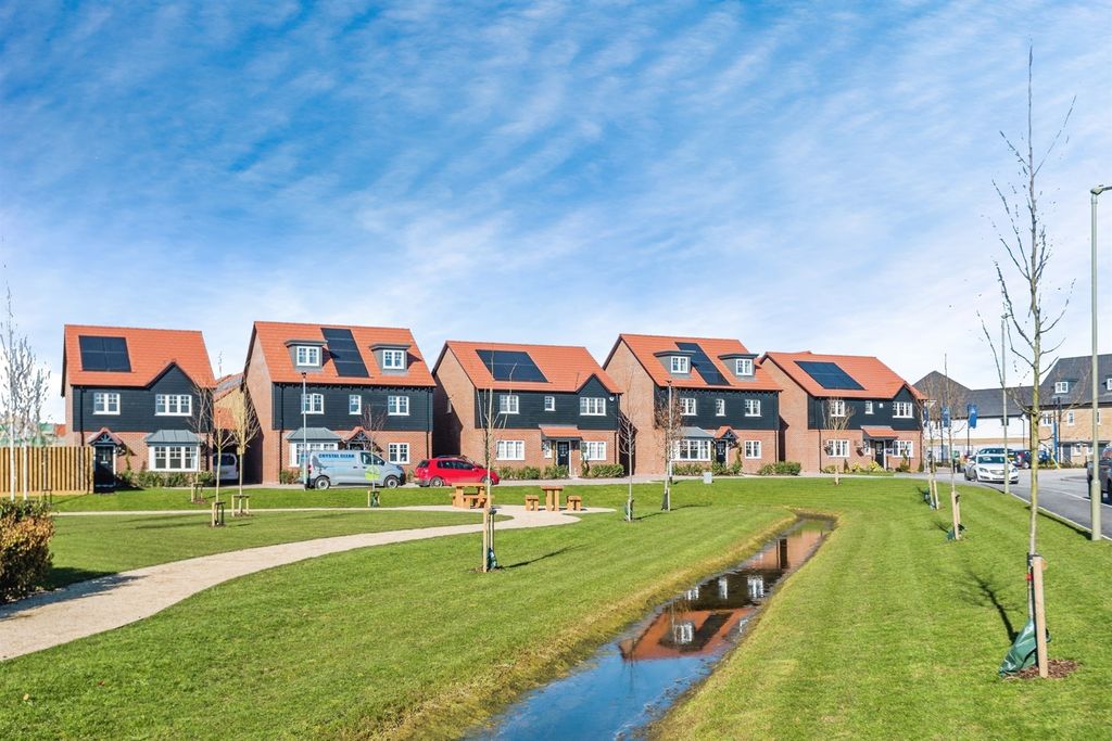 Crest Nicholson At Nobel Park, Didcot OX11, New home, 4 bed property ...