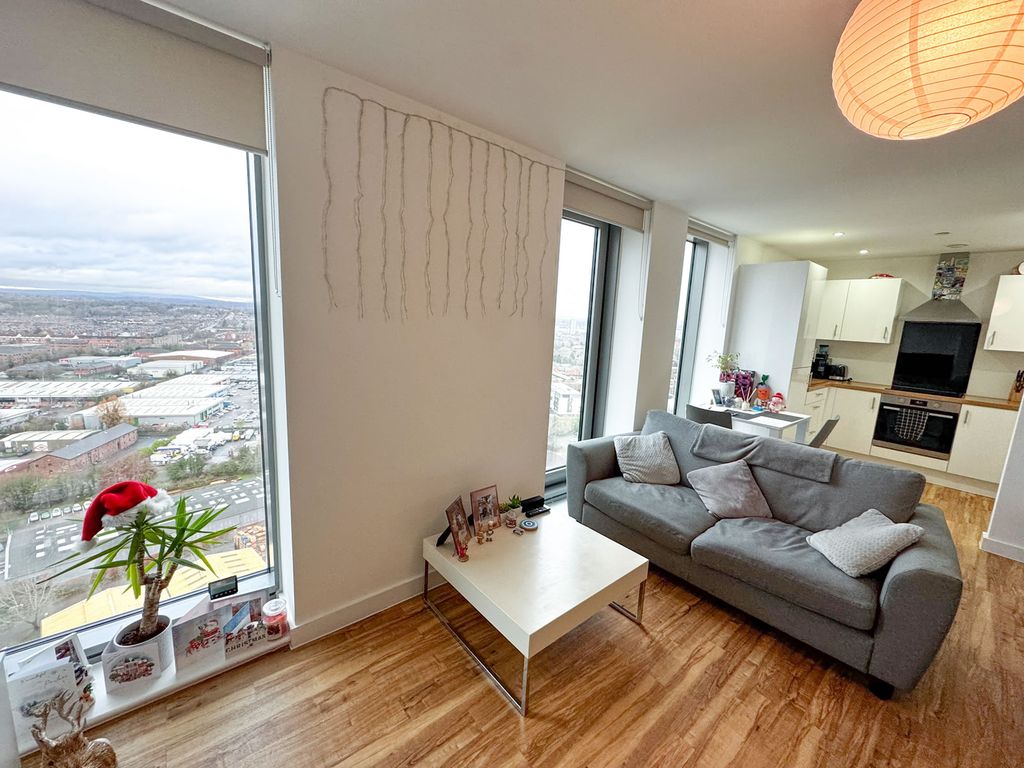 Michigan Point Tower B, 11 Michigan Avenue M50, 2 bed flat for sale, £ ...