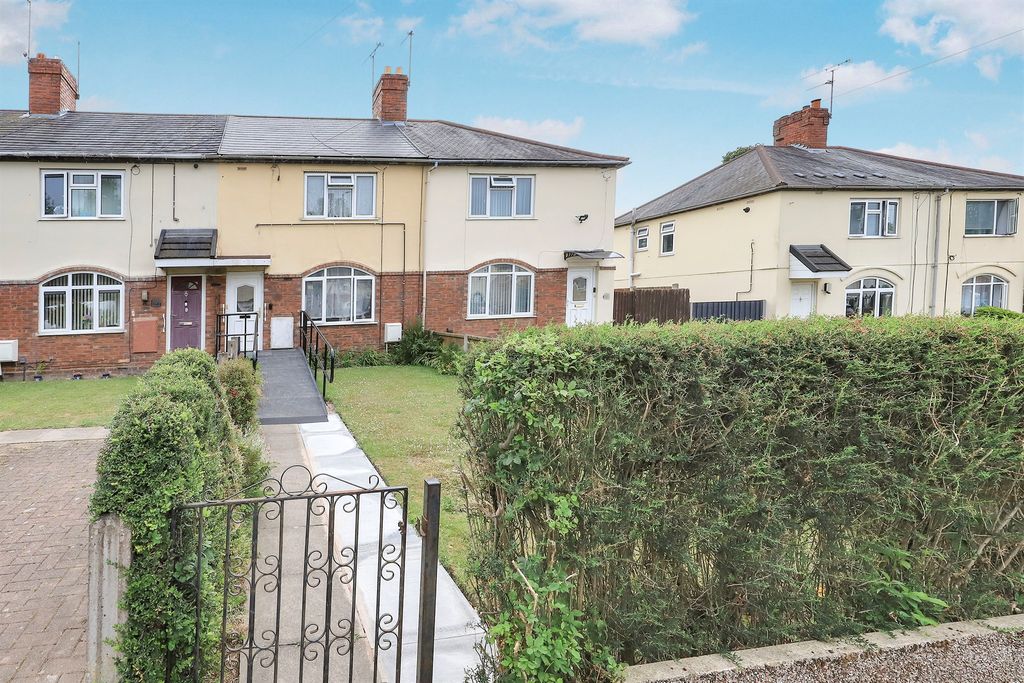 First Avenue, Low Hill, Wolverhampton WV10, 3 bed terraced house for ...