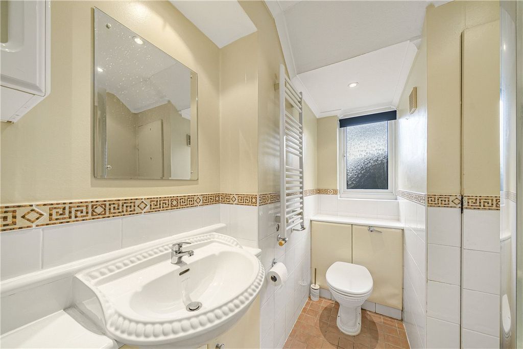 Derry Downs, Orpington, Kent BR5, 4 bed semi-detached house for sale, £ ...