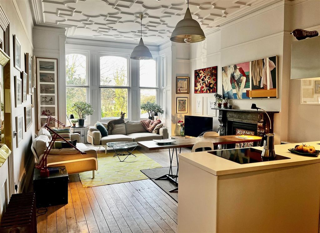 Preston Park Avenue, Brighton BN1, 2 bed flat for sale, £525,000 ...