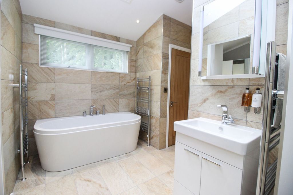 Routh, Beverley HU17, 3 bed lodge for sale, £230,000 | PrimeLocation