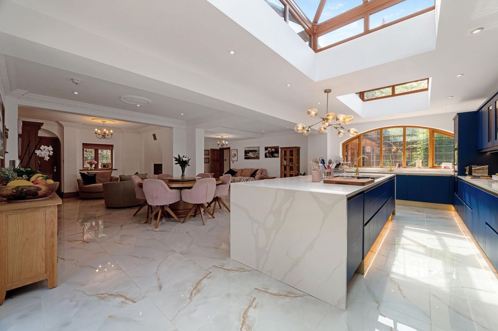 Roman Lane, Little Aston Park B74, 6 bed detached house for sale, £ ...