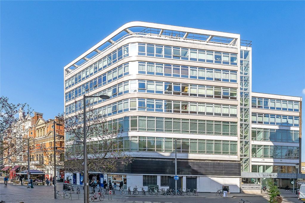 Holbein Place, London SW1W, 2 bed flat for sale, £950,000 | PrimeLocation