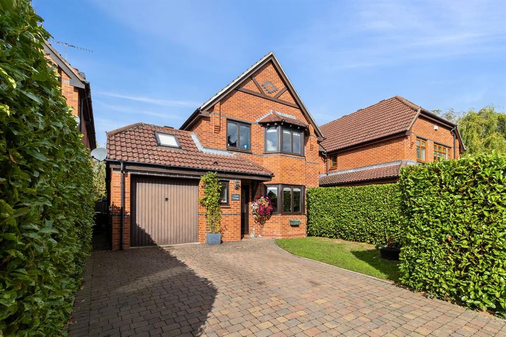 3 Earls Grange, Earls Croome, Worcester, Worcestershire WR8, 4 bed ...