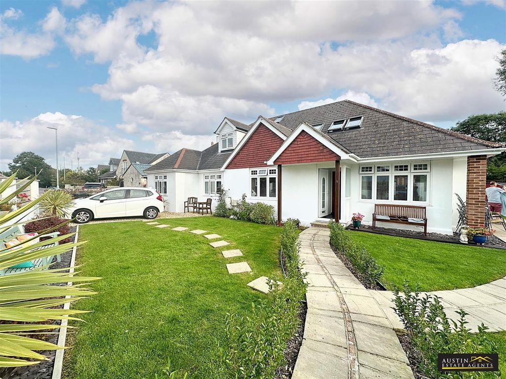 Manor Road, Radipole, Weymouth, Dorset DT3, 4 bed detached house for ...