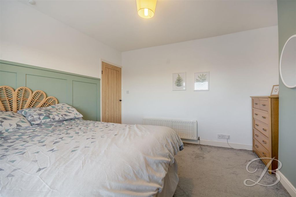 Forest Road, Mansfield NG18, 3 bed semi-detached house for sale, £ ...
