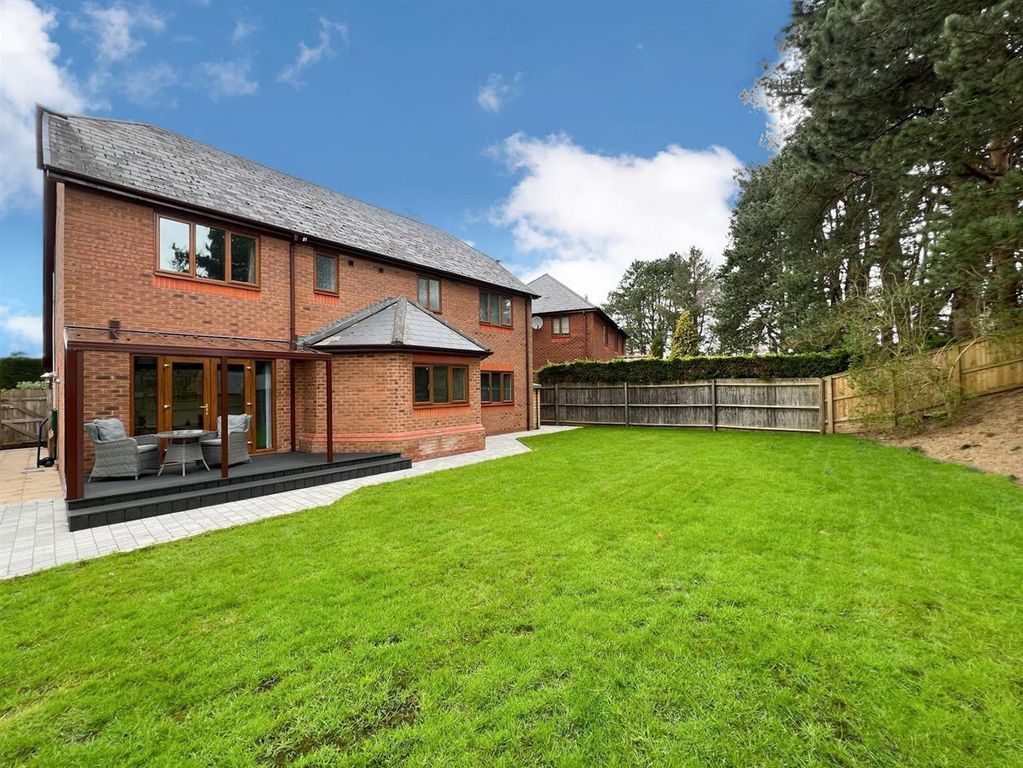 Chestnut Walk, St. Edwards Park ST13, 4 bed detached house to rent, £ ...