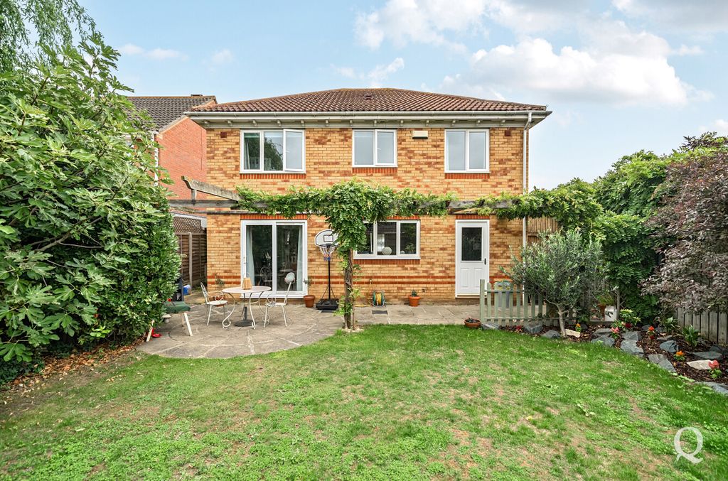 Sandstone Drive, Kemsley, Sittingbourne, Kent ME10, 4 bed detached ...