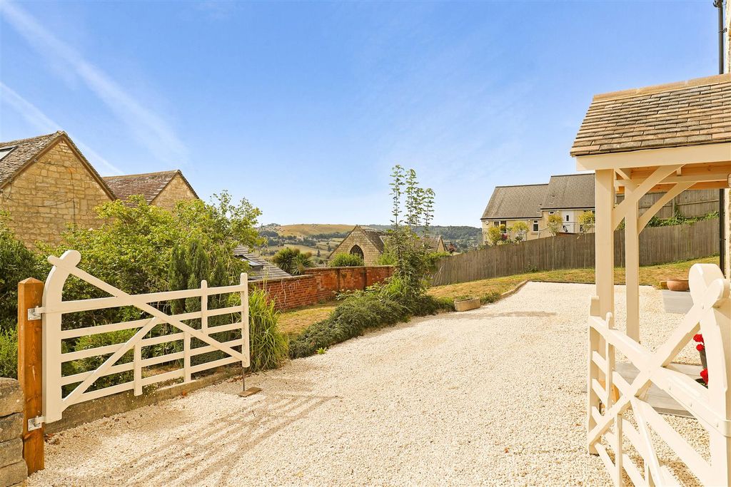 Randwick, Stroud GL6, 4 bed detached house for sale, £650,000 ...
