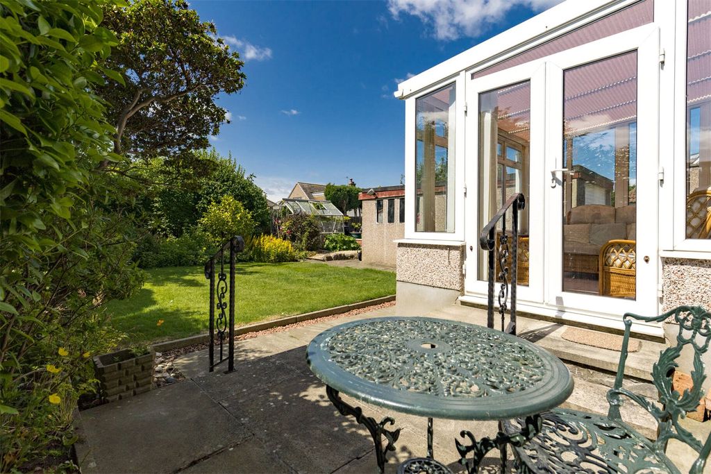 Drum Brae Park, Corstorphine, Edinburgh EH12, 3 bed bungalow for sale ...