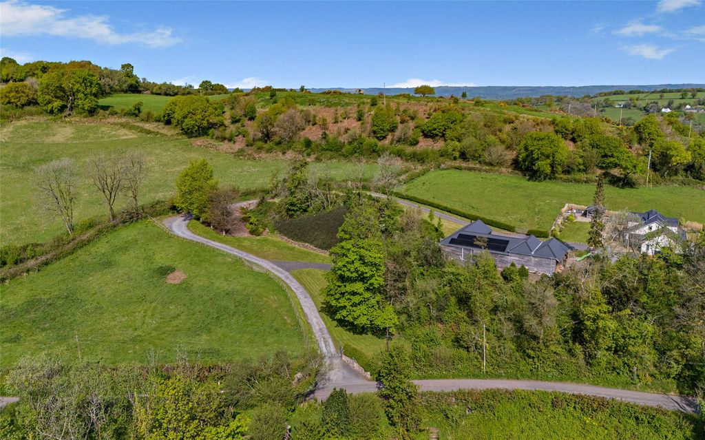 Derwydd Road, Llandybie, Carmarthenshire SA18, 4 bed detached house for ...