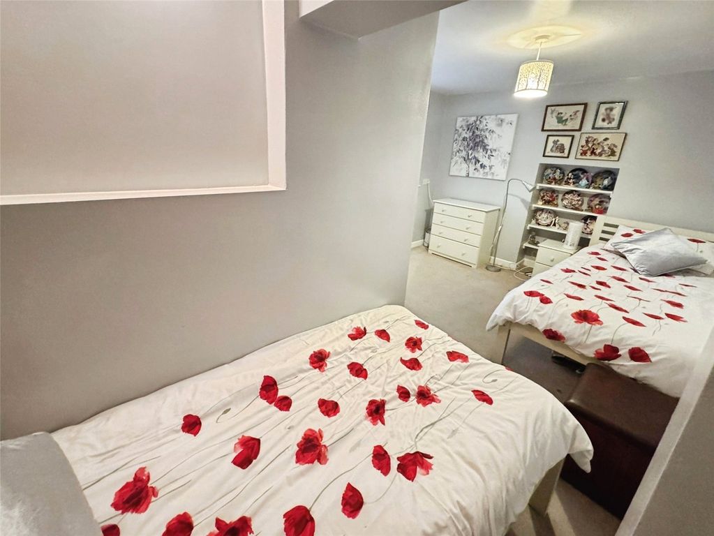 Louisa Terrace, Exmouth, Devon EX8, 4 bed flat for sale, £395,000 | PrimeLocation