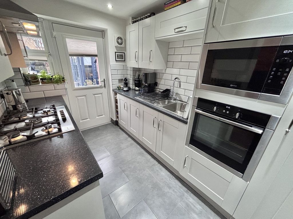 Bolus Road, Leicester, Leicestershire. LE3, 3 bed detached house for ...
