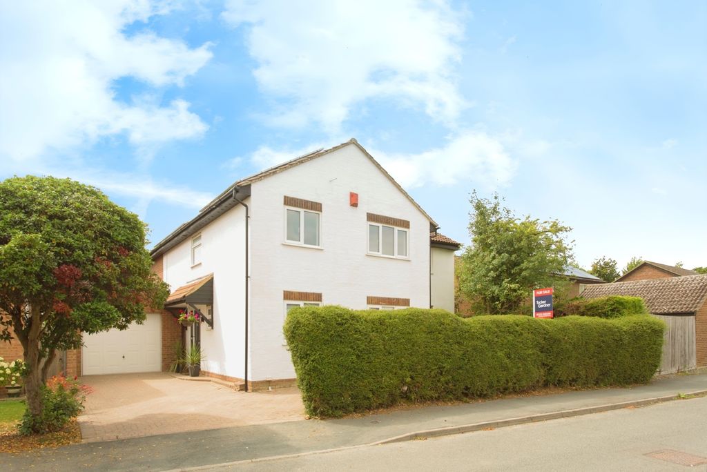 Ashmead Drive, Hardwick, Cambridge, Cambridgeshire CB23, 5 bed detached ...